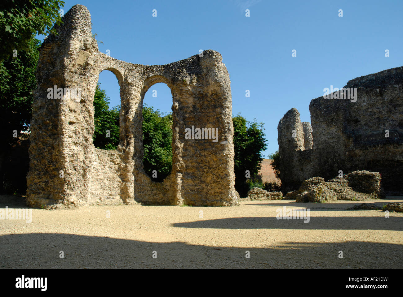 View of the remains of Reading Abbey Berkshire England Stock Photo - Alamy