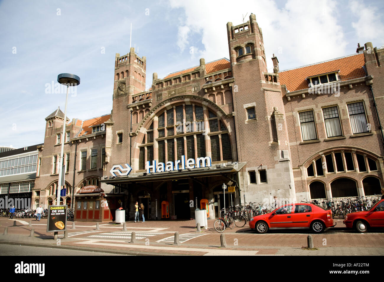 Central Train Station, Haarlem, Netherlands Stock Photo - Alamy