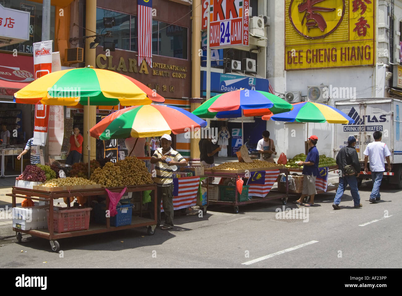 Hawker carts hi-res stock photography and images - Alamy
