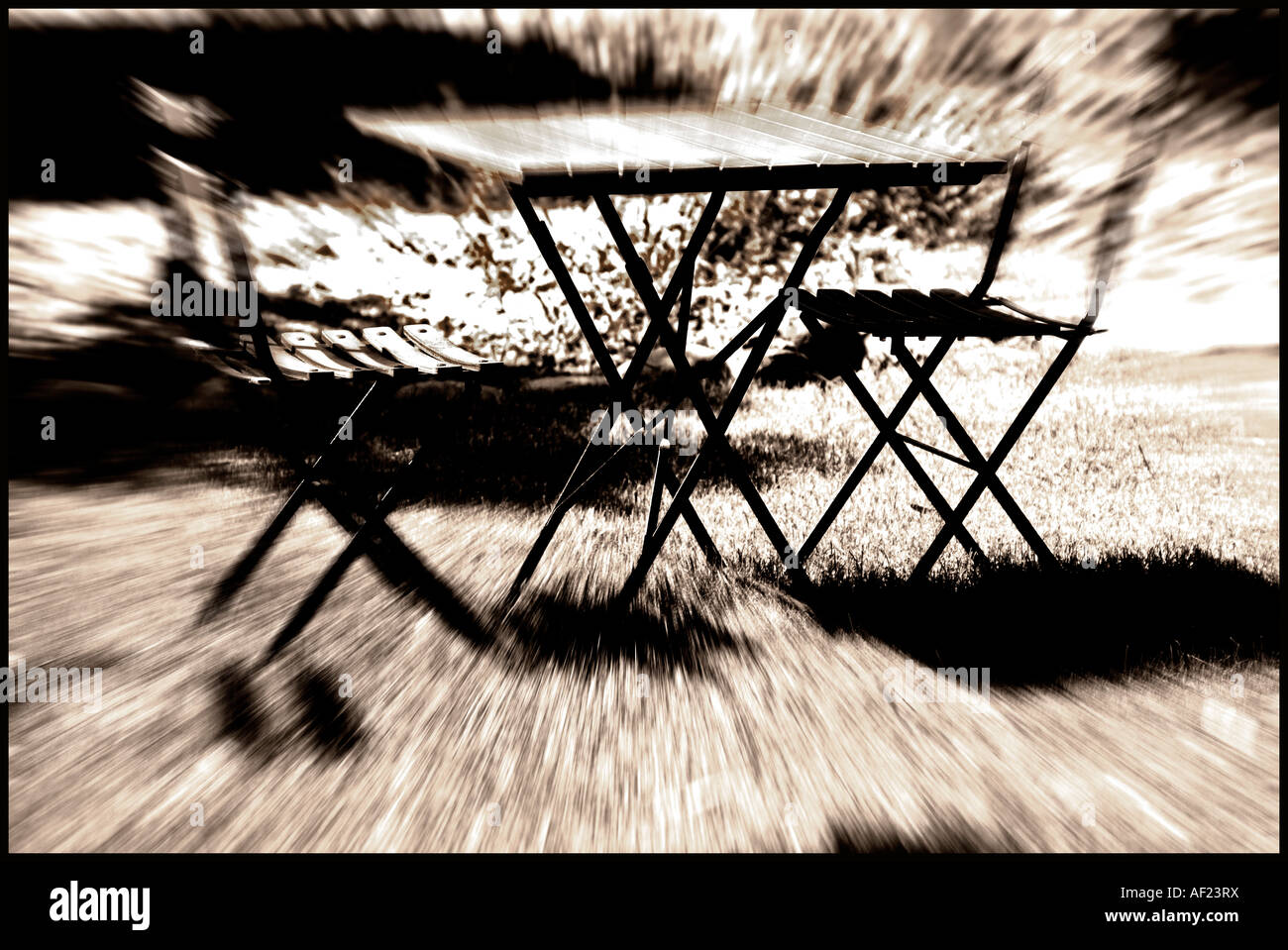 Abstract exploding grass hi-res stock photography and images - Alamy