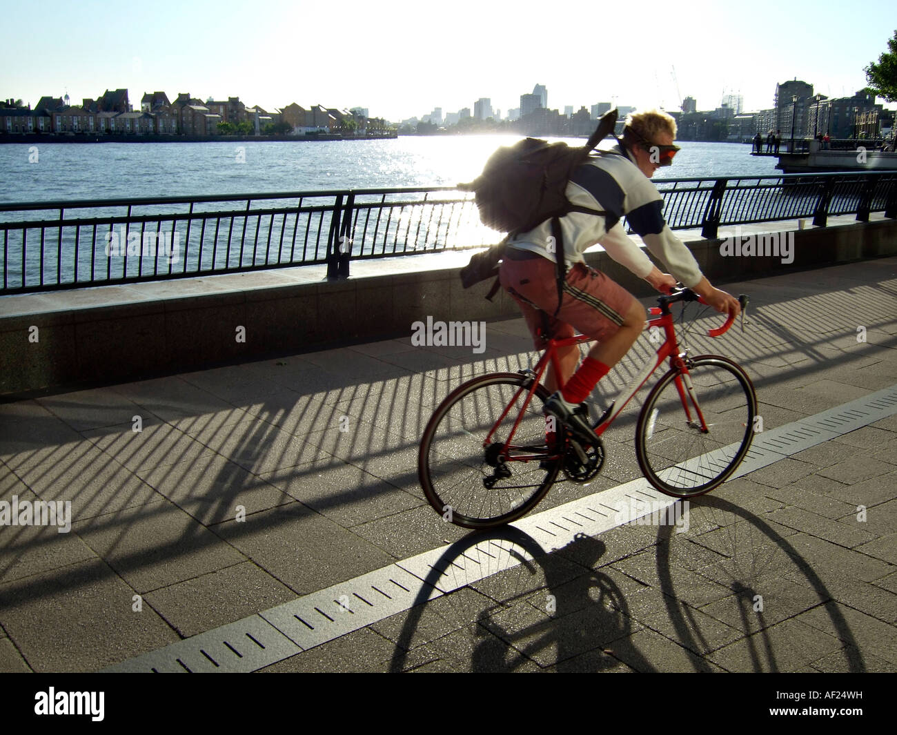 Carbon free london hi-res stock photography and images - Alamy