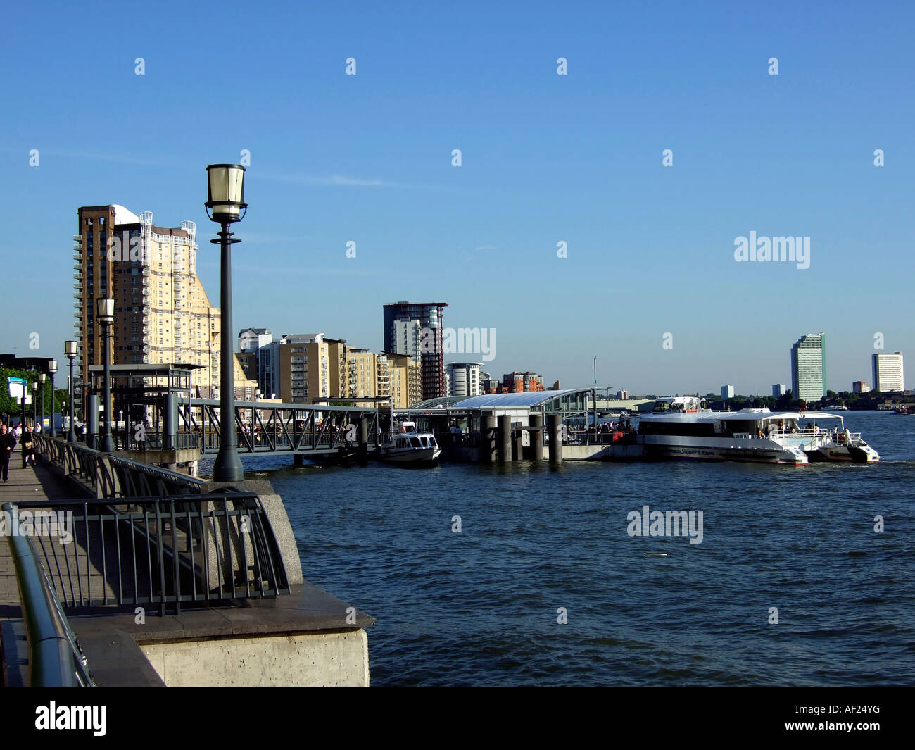 Canary Wharf ferry terminal London Stock Photo - Alamy