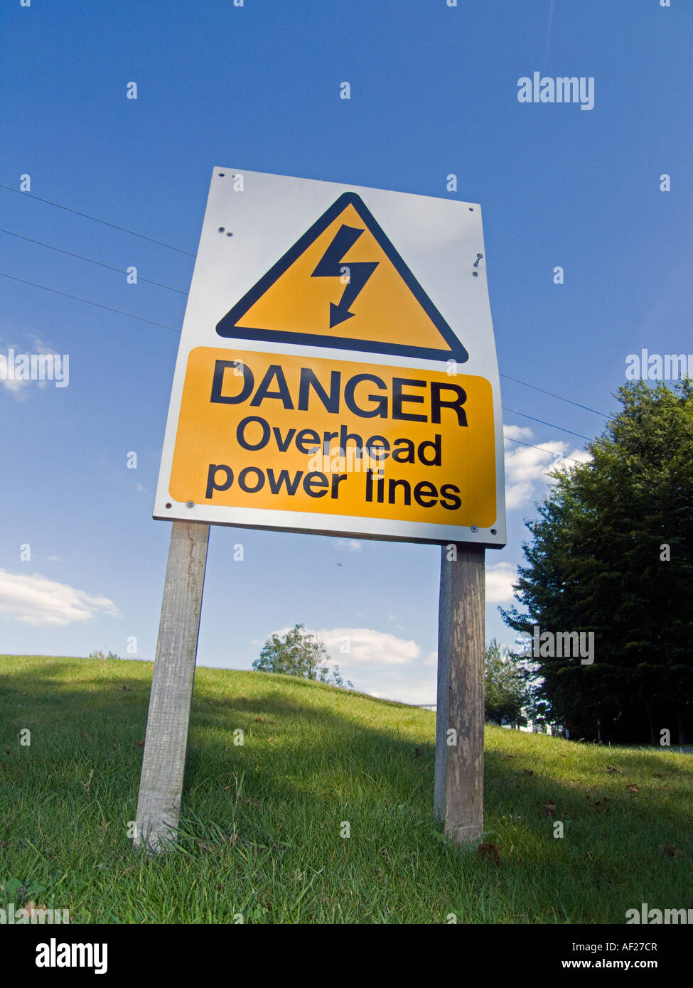 Warning Sign On Electricity Pylon Stock Photos & Warning Sign On ...