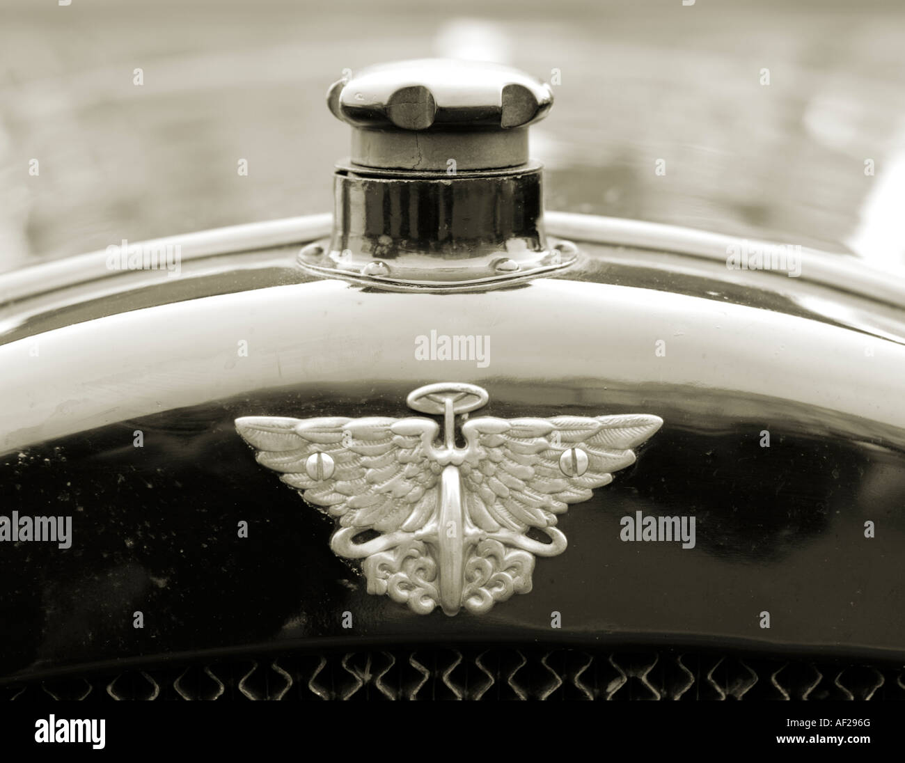 Radiator cap and insignia on veteran car Stock Photo - Alamy