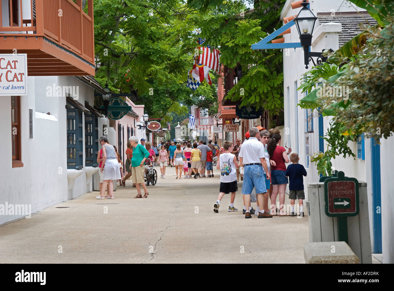 St george street hi-res stock photography and images - Alamy