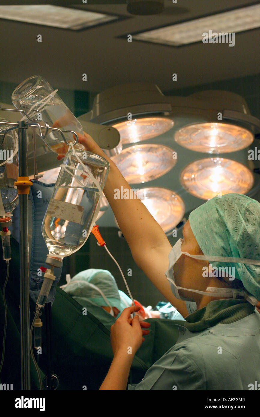 Operating room photos hi-res stock photography and images - Alamy