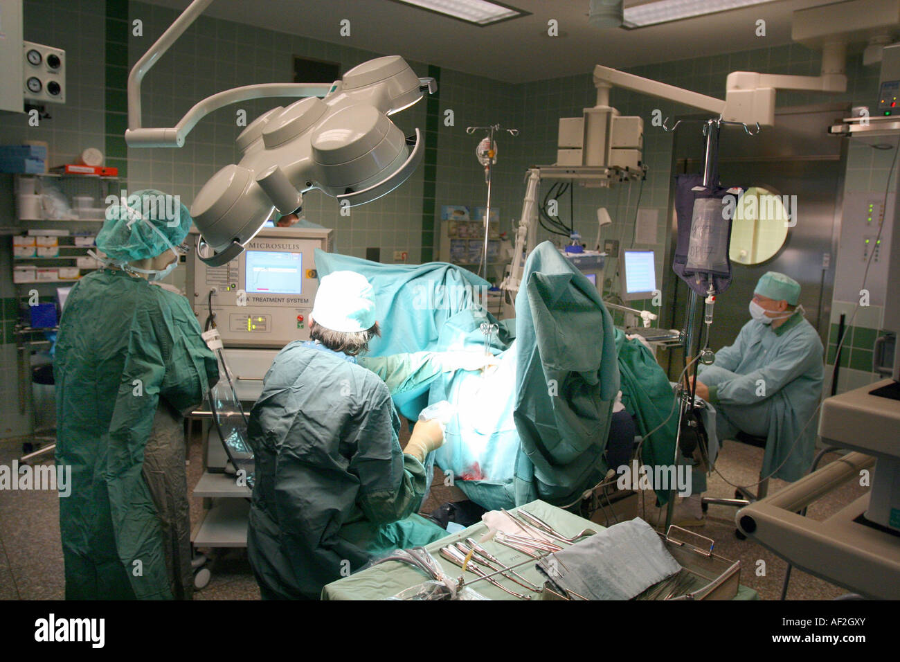 Operating theatre, gynaecologist Stock Photo - Alamy