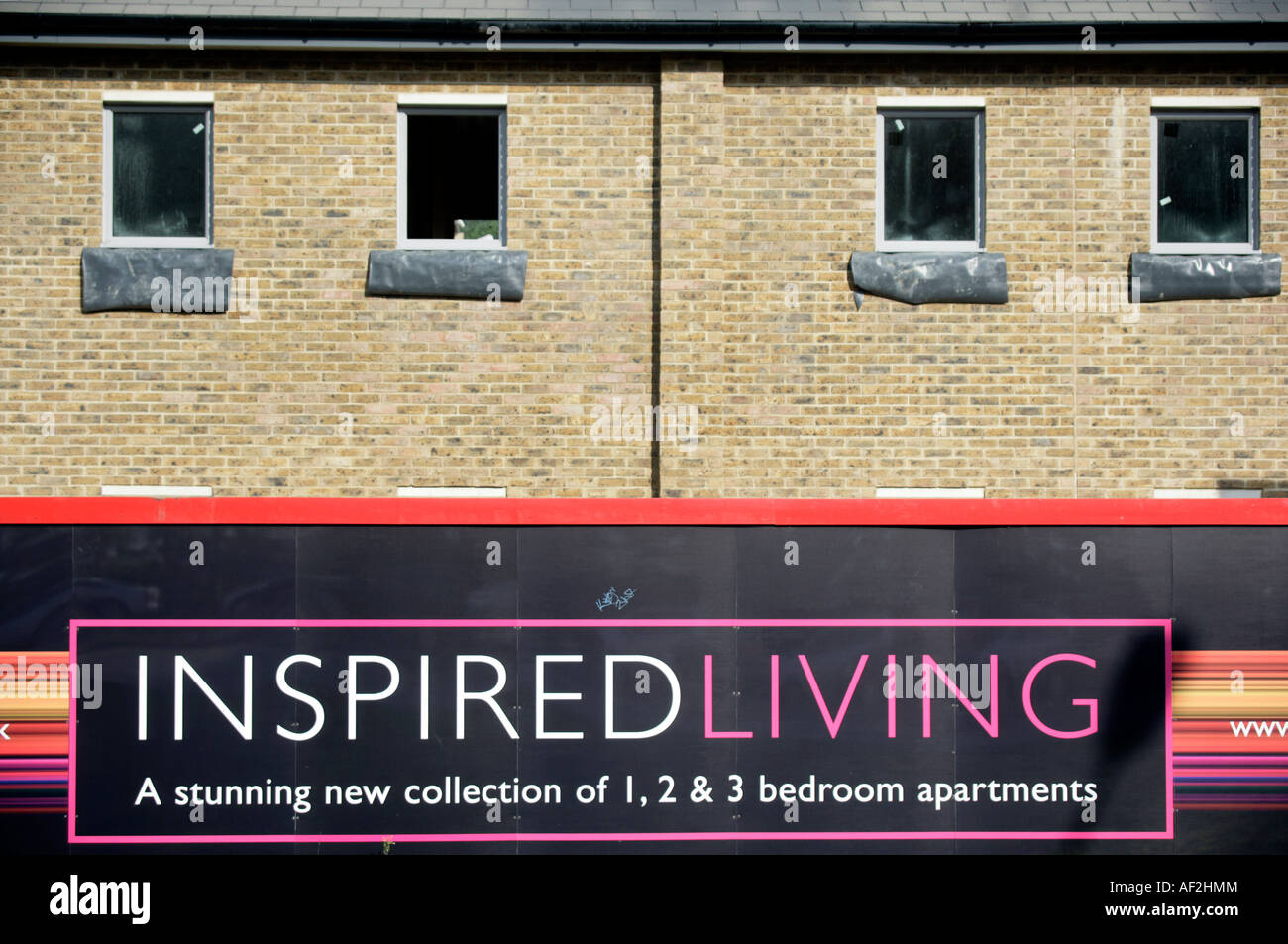 New housing development advertising sign hi-res stock photography and ...