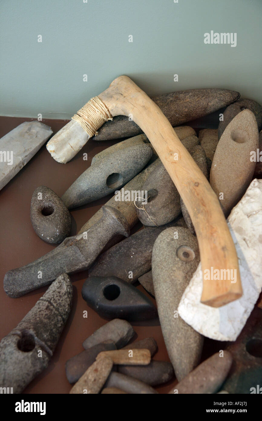 Stone axe hi-res stock photography and images - Alamy