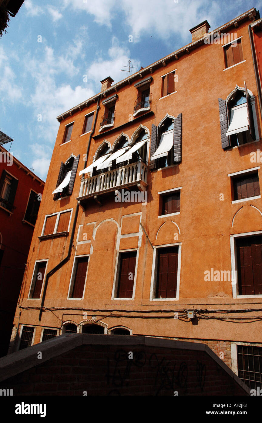 Venice architecture house windows Stock Photo - Alamy