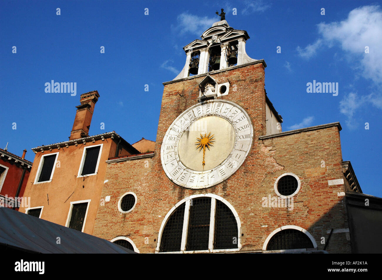 Venice architecture house windows Stock Photo - Alamy