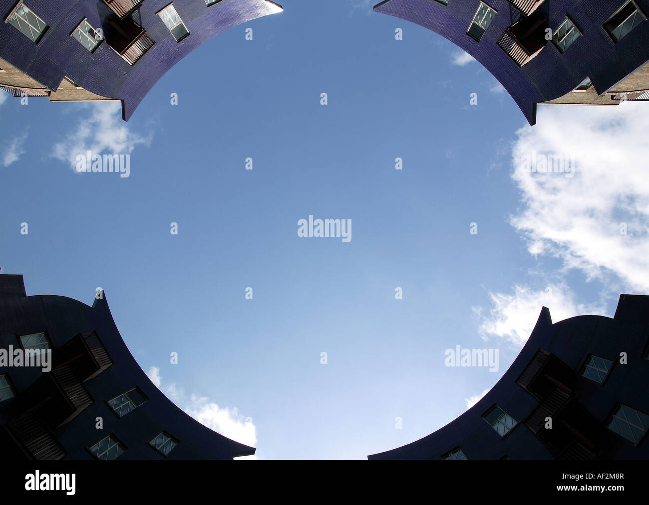 Its circle hi-res stock photography and images - Alamy