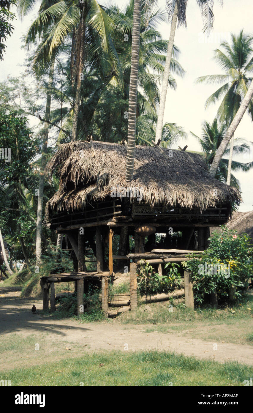 Papua new guinea sepik river house hi-res stock photography and images ...