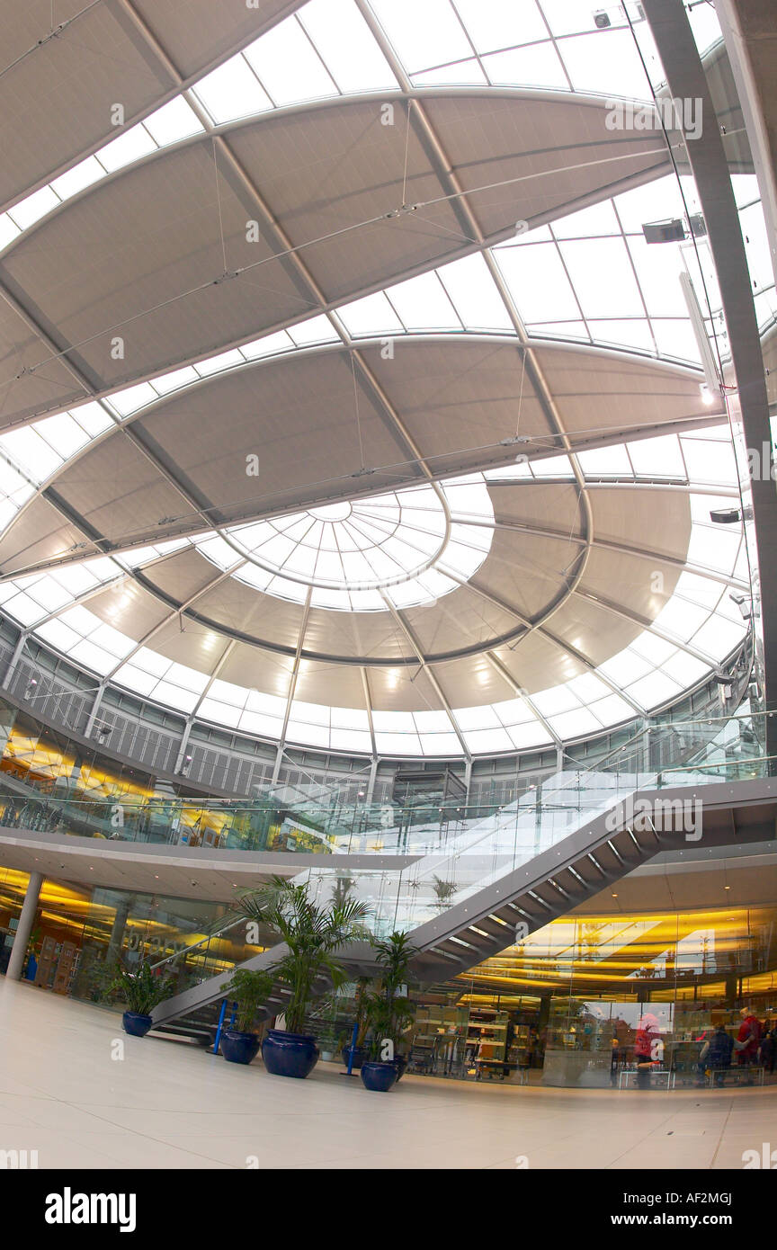 INTERIOR STAIRCASE INTO THE FORUM LIBRARY, NORWICH, ENGLAND, UK Stock ...