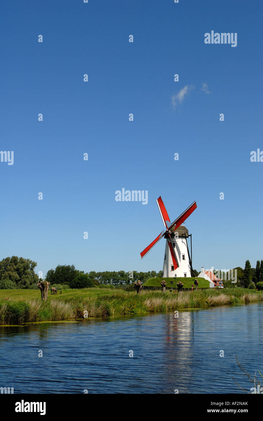 Damme canal hi-res stock photography and images - Alamy