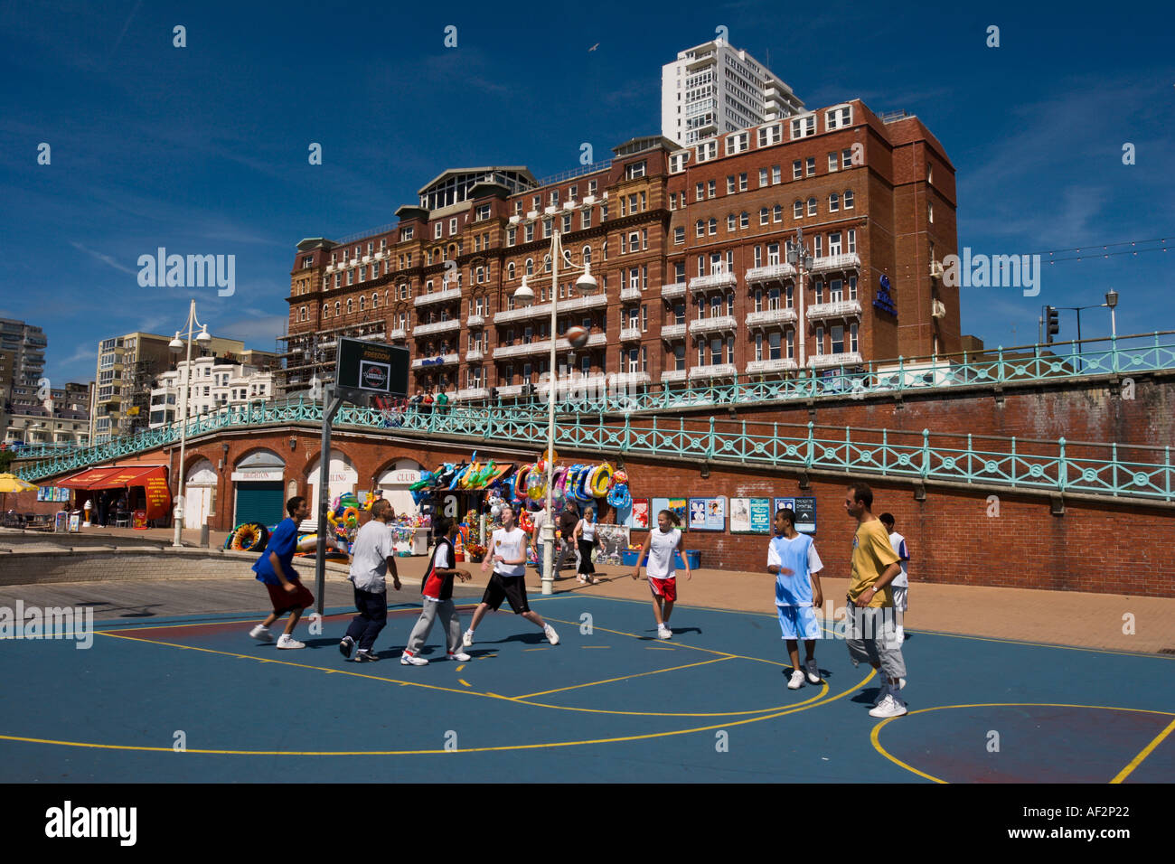 Basketball court brighton hi-res stock photography and images - Alamy