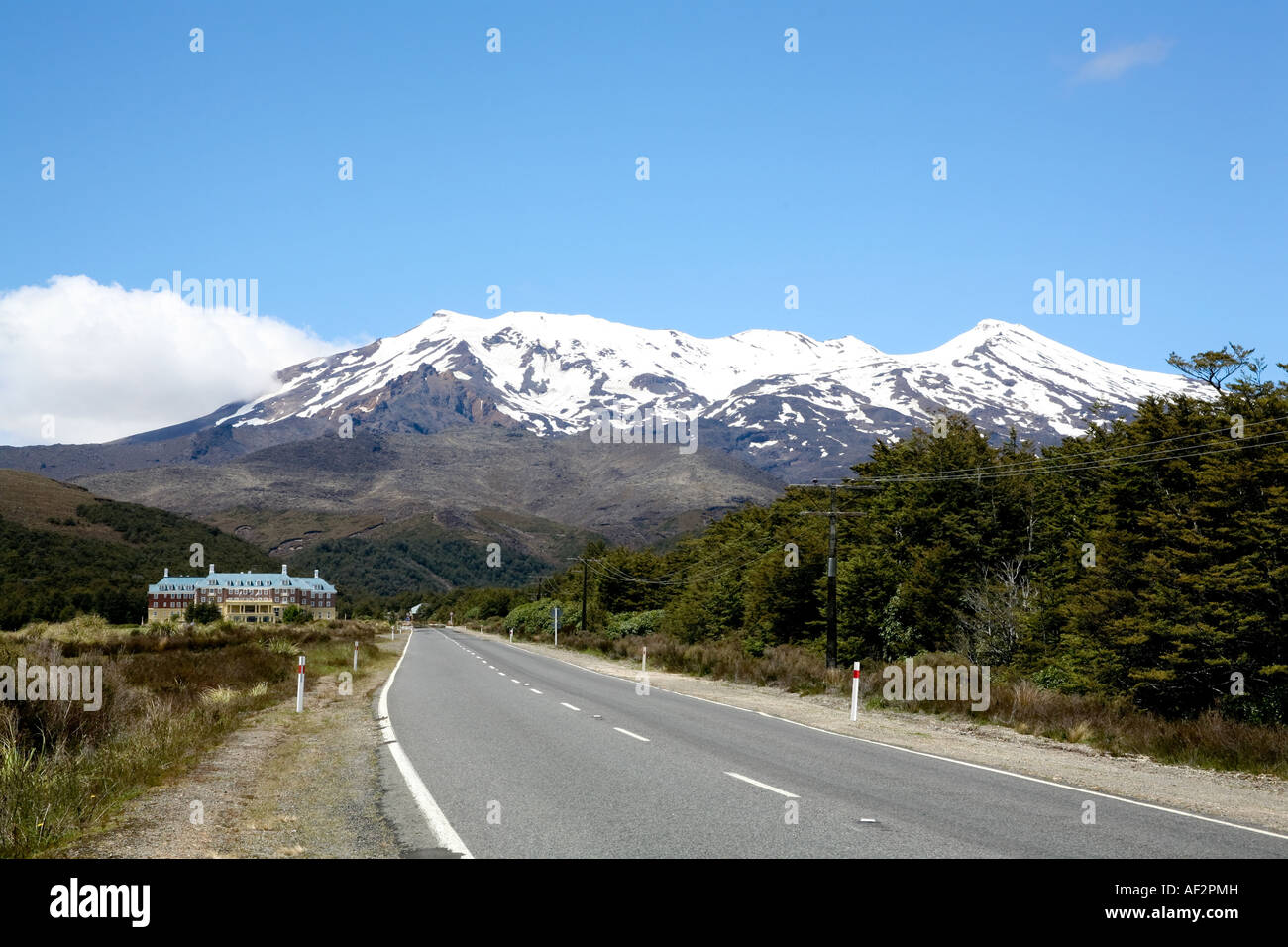Mount Ruapehu and the Chateau, Tongariro National Park, New Zealand ...