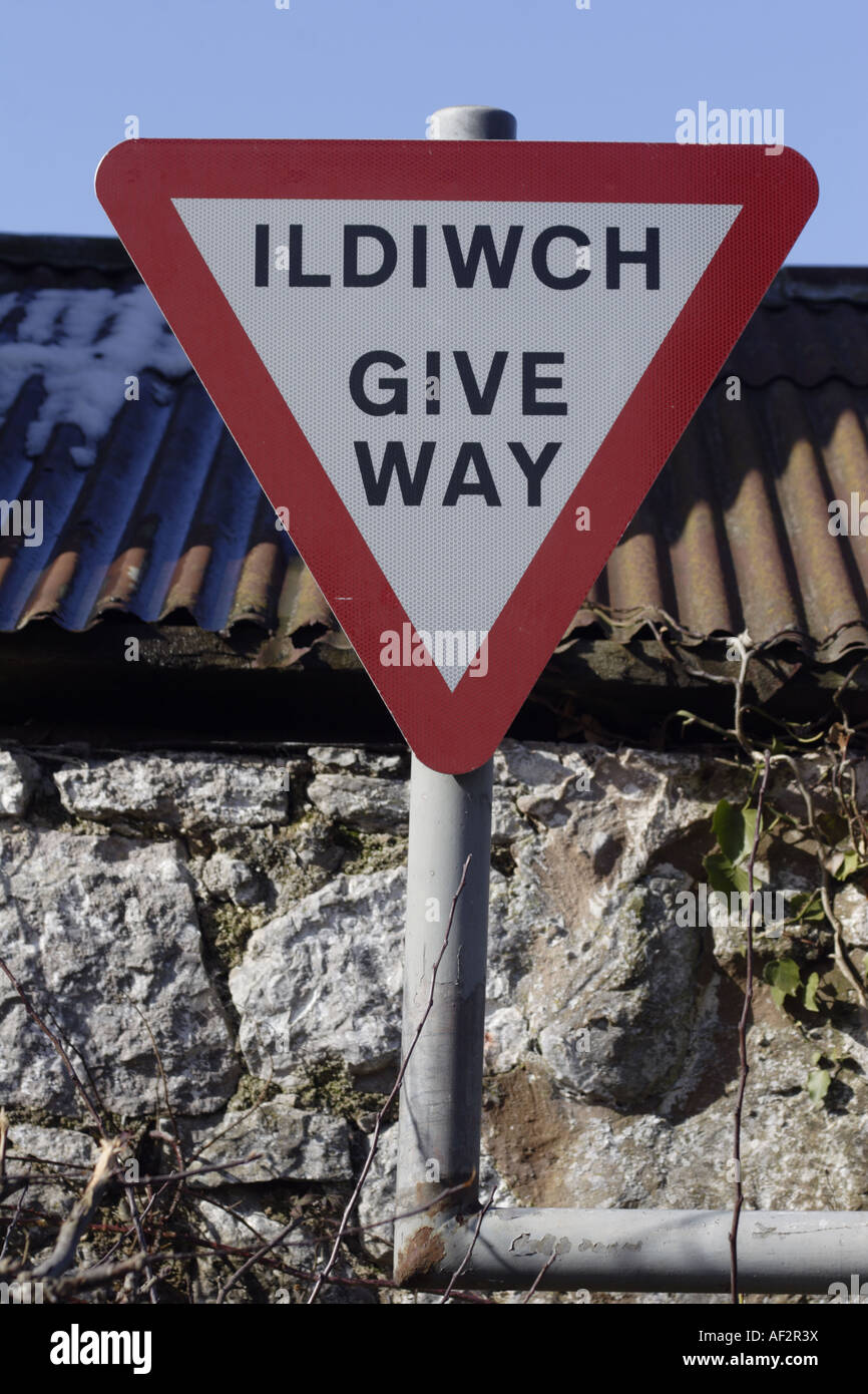 Bilingual Road Sign Give Way Ildiwch Wales UK Stock Photo - Alamy