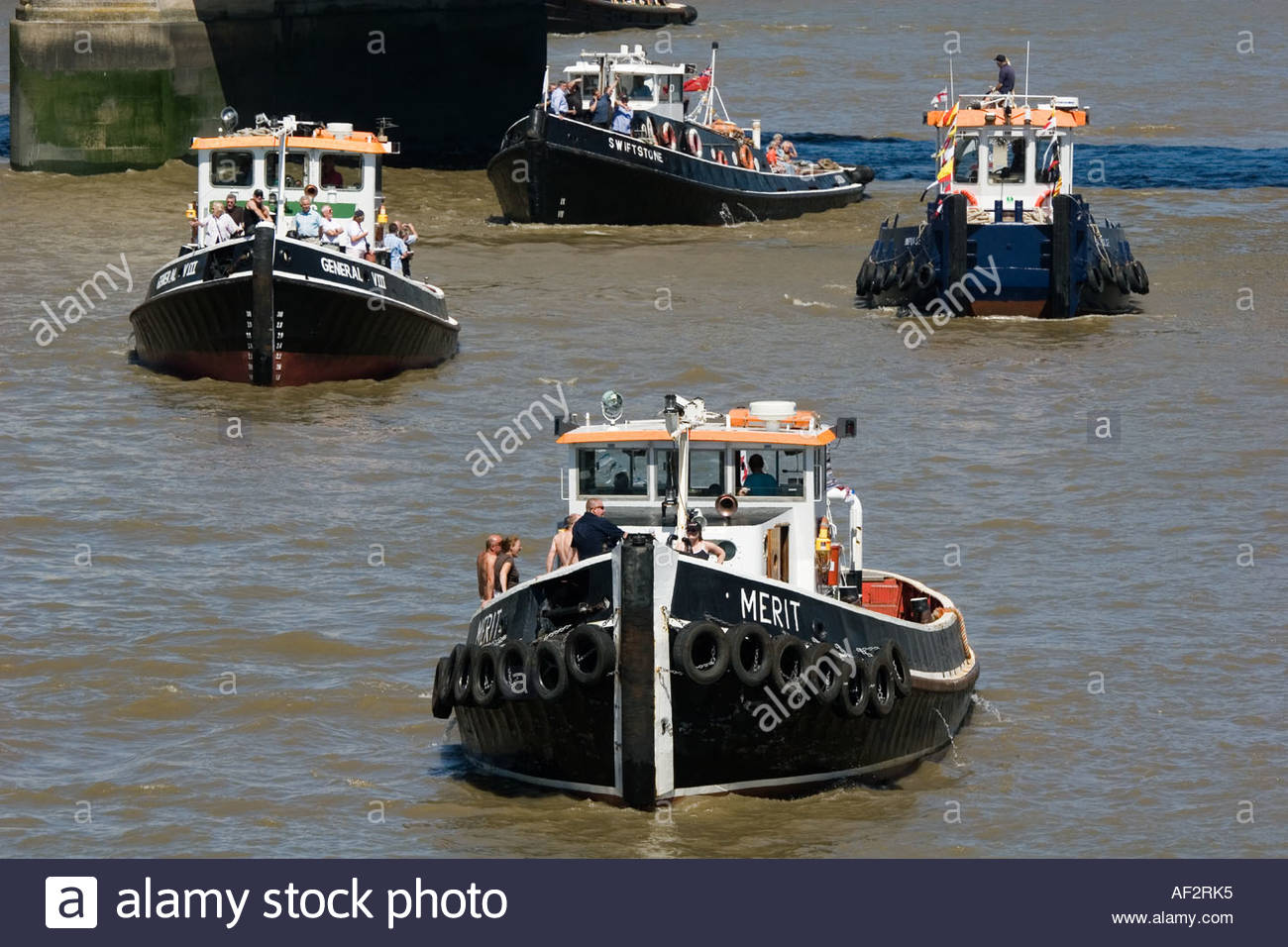 London Barges High Resolution Stock Photography and Images - Alamy