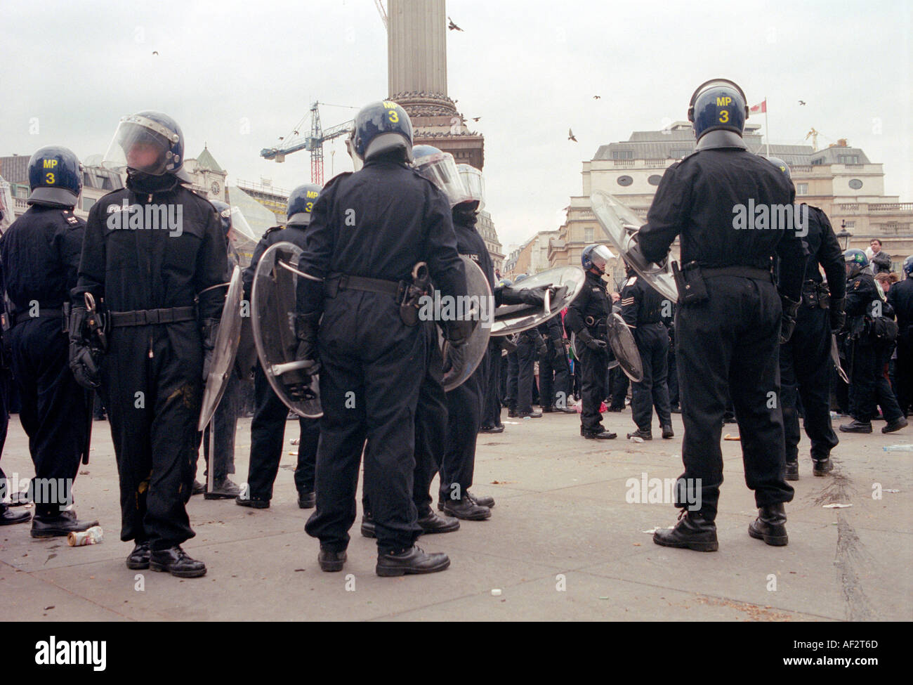 Riot police called into Trafalgar Square during mayday 2000 protest ...