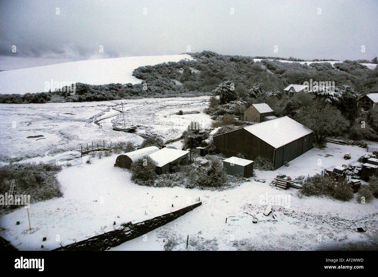Snow covered Wadebridge on the Camel estuary, North Cornwall, England ...
