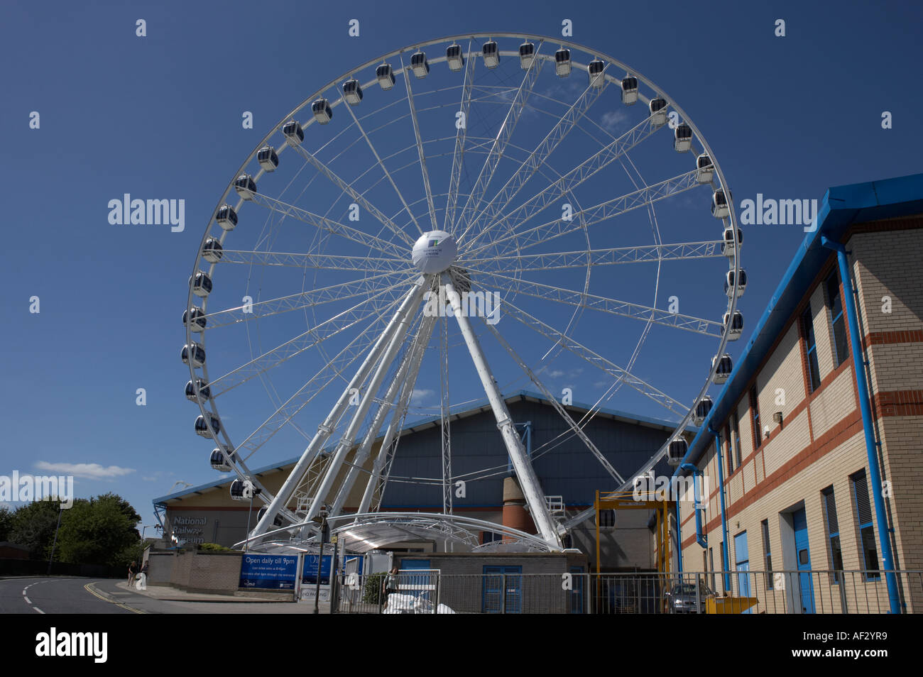 YORKSHIRE WHEEL TOURIST ATTRACTION NEXT TO NATIONAL RAILWAY MUSEUM YORK ...