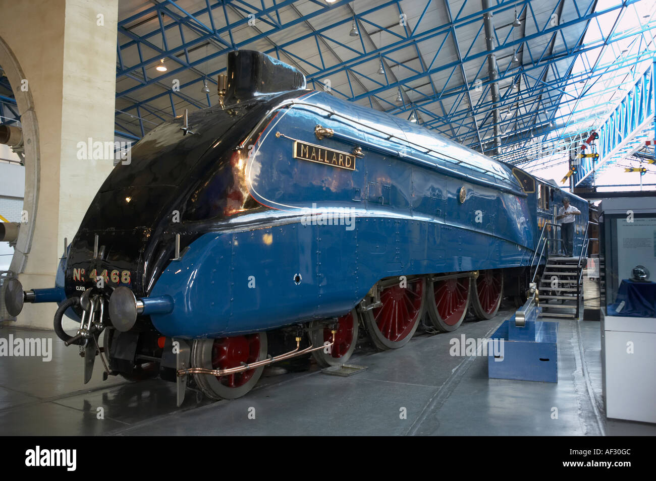 MALLARD STEAM LOCOMOTIVE IN NATIONAL RAILWAY MUSEUM YORK ENGLAND Stock ...