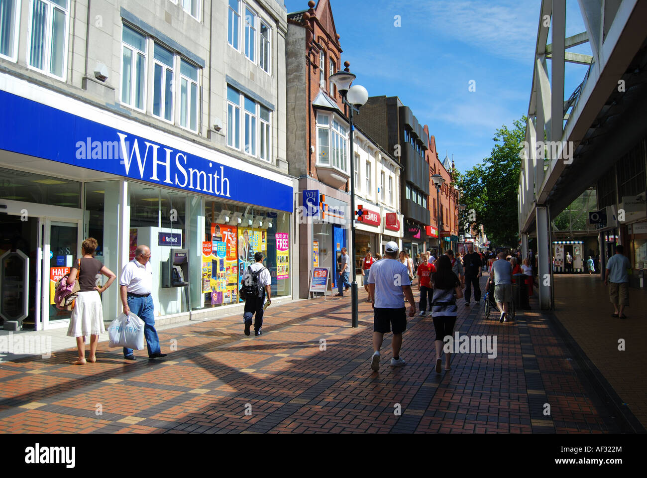 Regent Street, Regent Circus, Swindon, Wiltshire, England, United ...