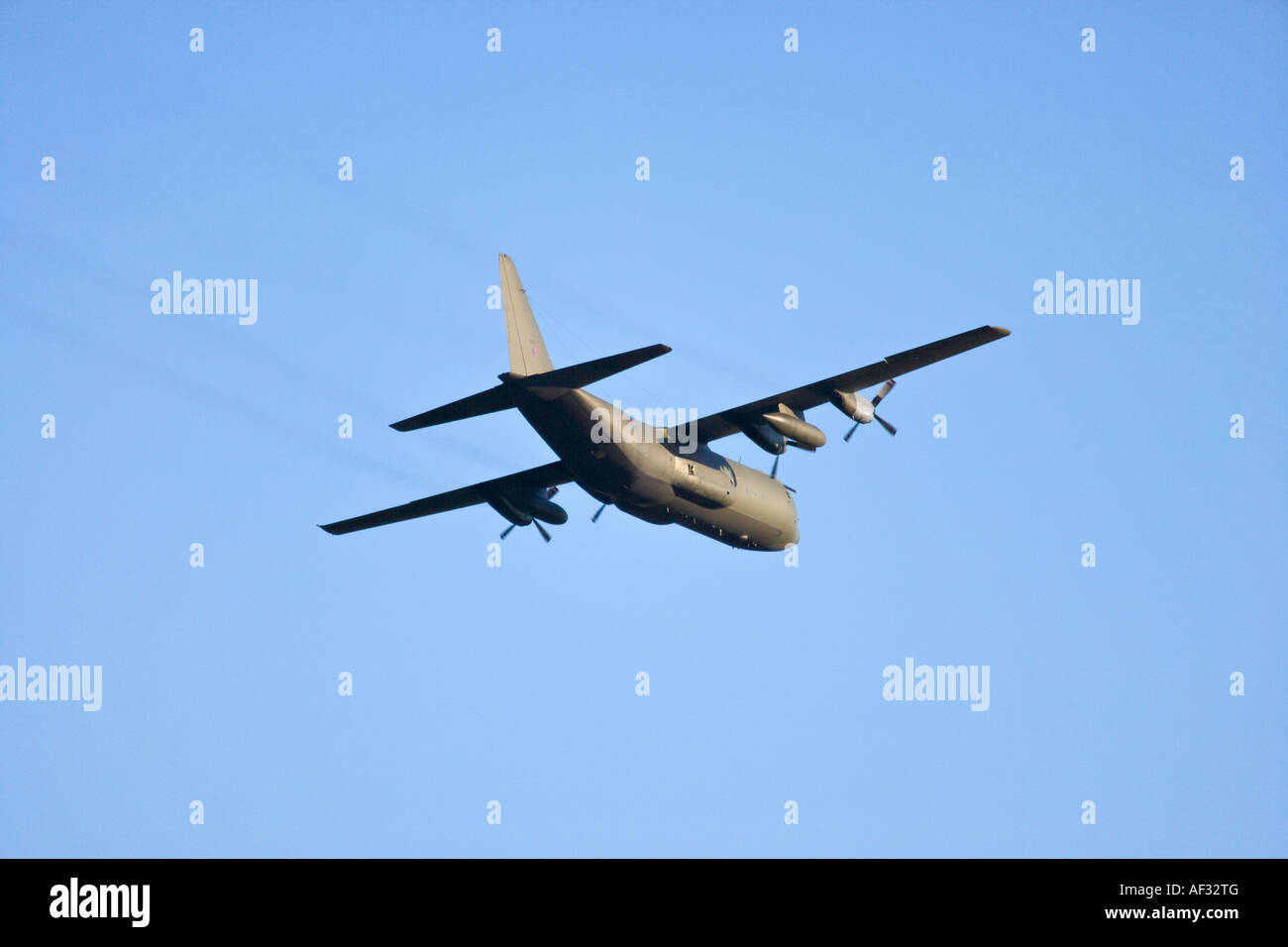 C-130 Hercules Royal Air Force Military Aeroplane UK Derbyshire Peak ...