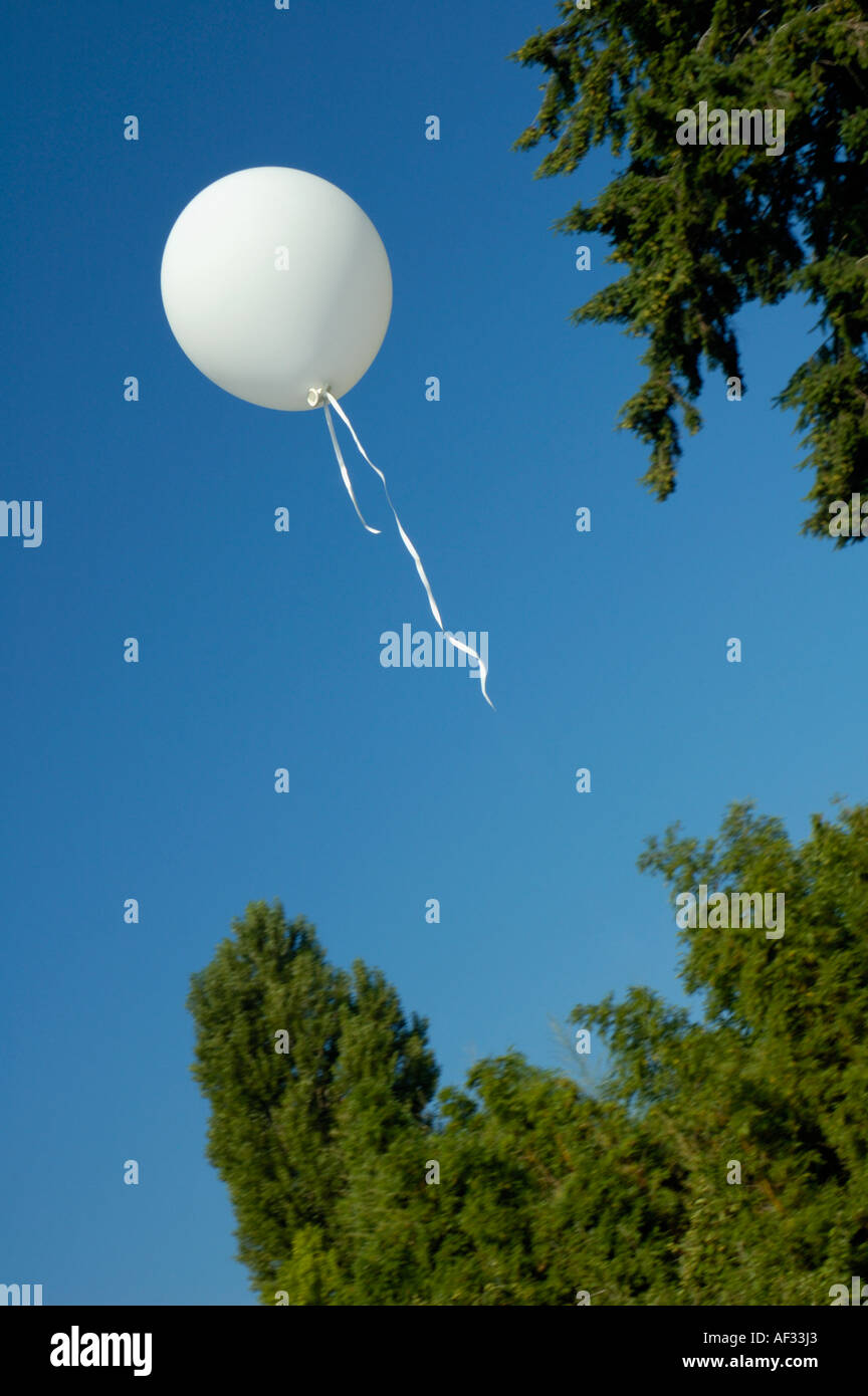 Runaway balloon hi-res stock photography and images - Alamy