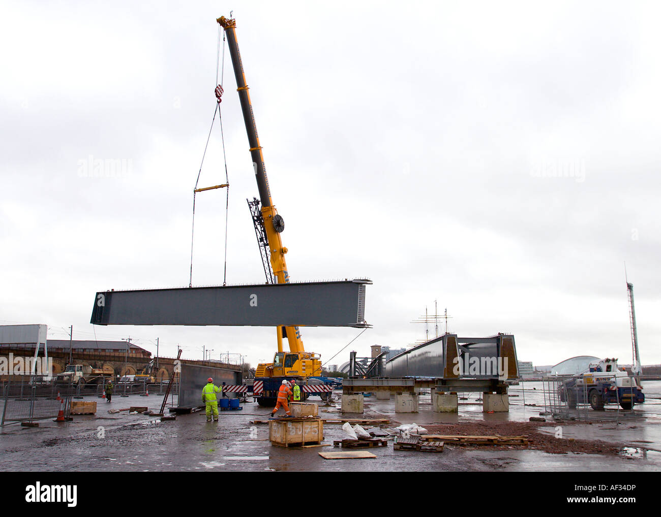 Crane lifting large steel structure. © Copyright Carsten Flieger 2006 ...