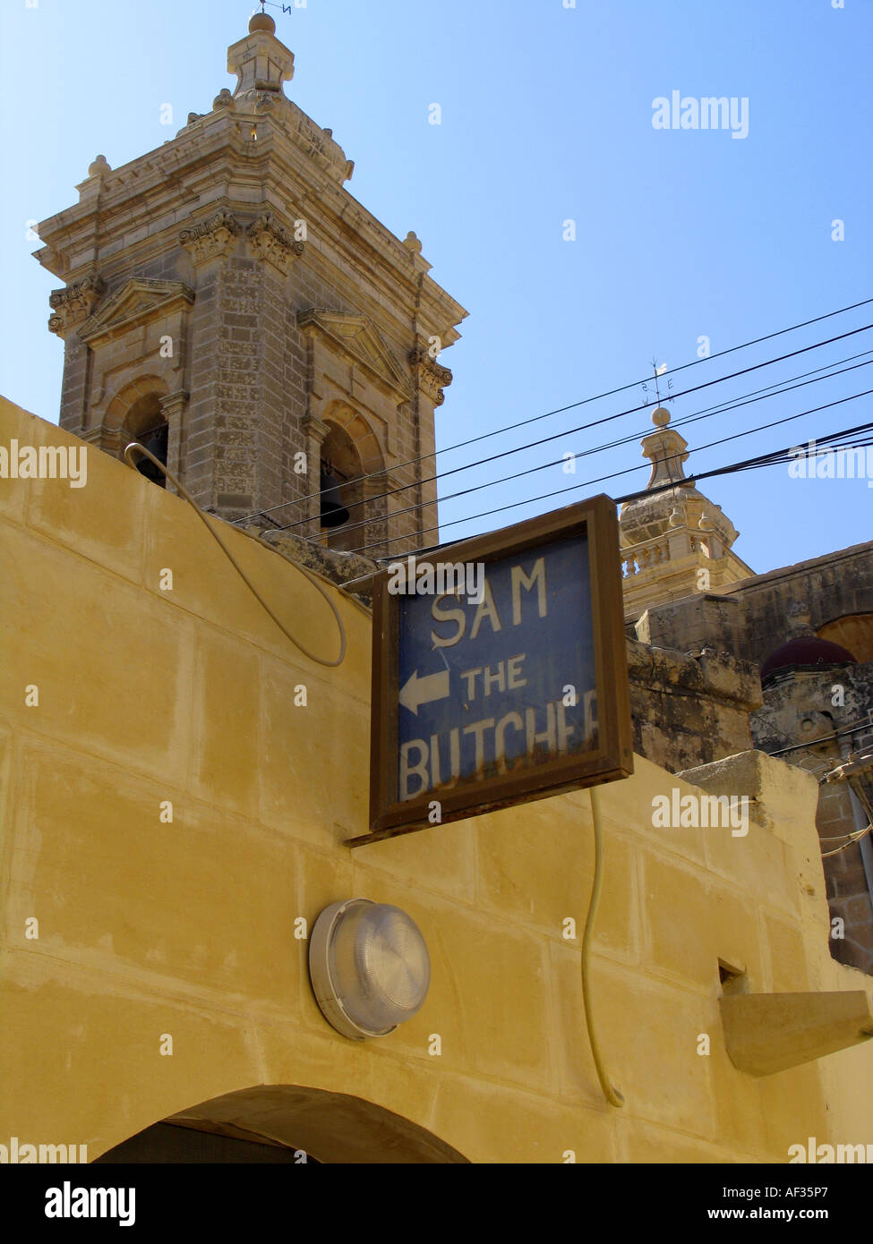 Old traditional butcher shop sign hi-res stock photography and images ...