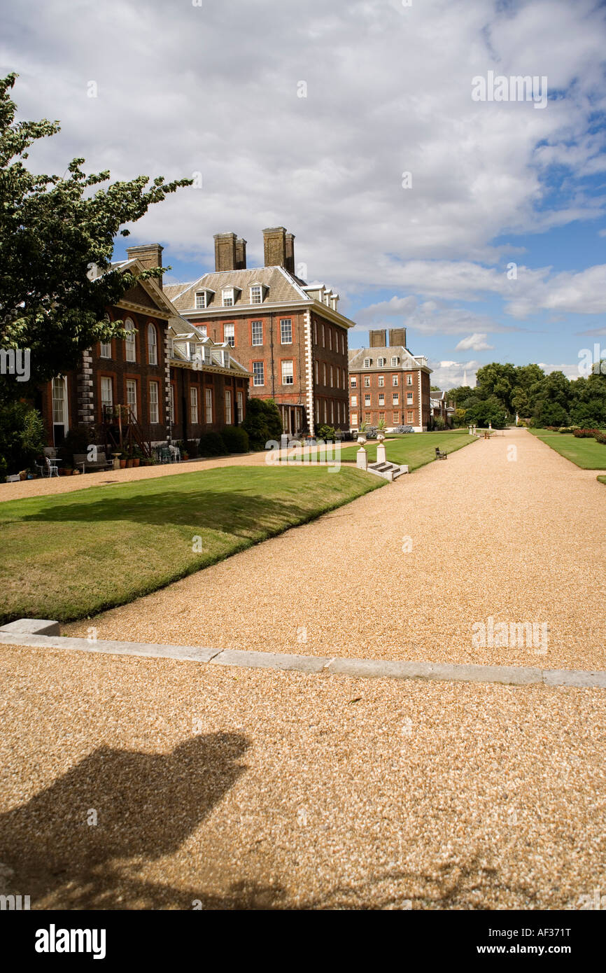 Royal Chelsea Hospital London, England Stock Photo - Alamy