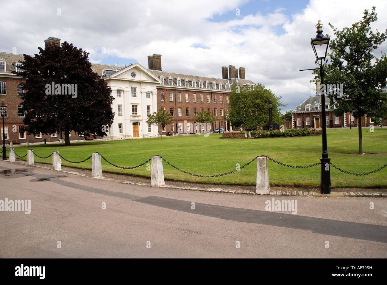 Royal Chelsea Hospital London, England Stock Photo - Alamy