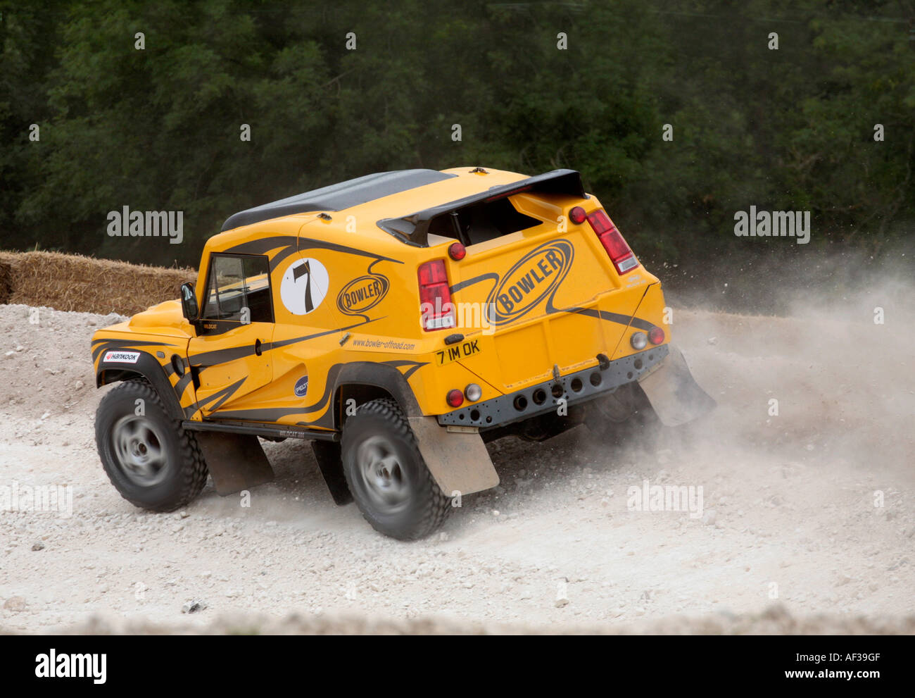 Bowler wildcat off road 4x4 hi-res stock photography and images - Alamy
