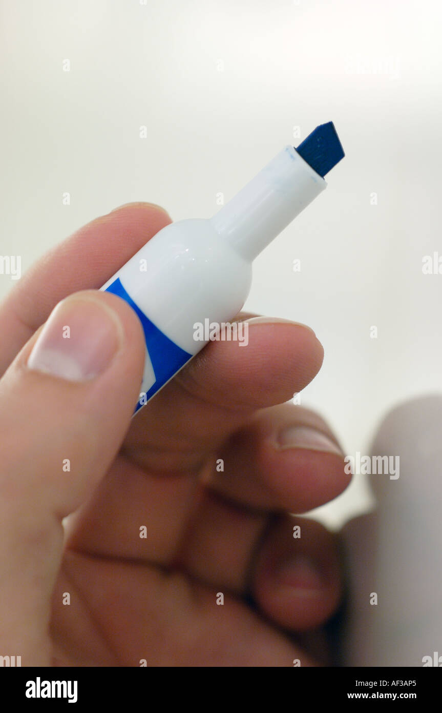 Close up hand holding marker write hi-res stock photography and images ...