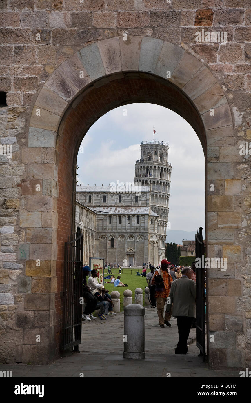 Pisa gate cathedral hi-res stock photography and images - Alamy
