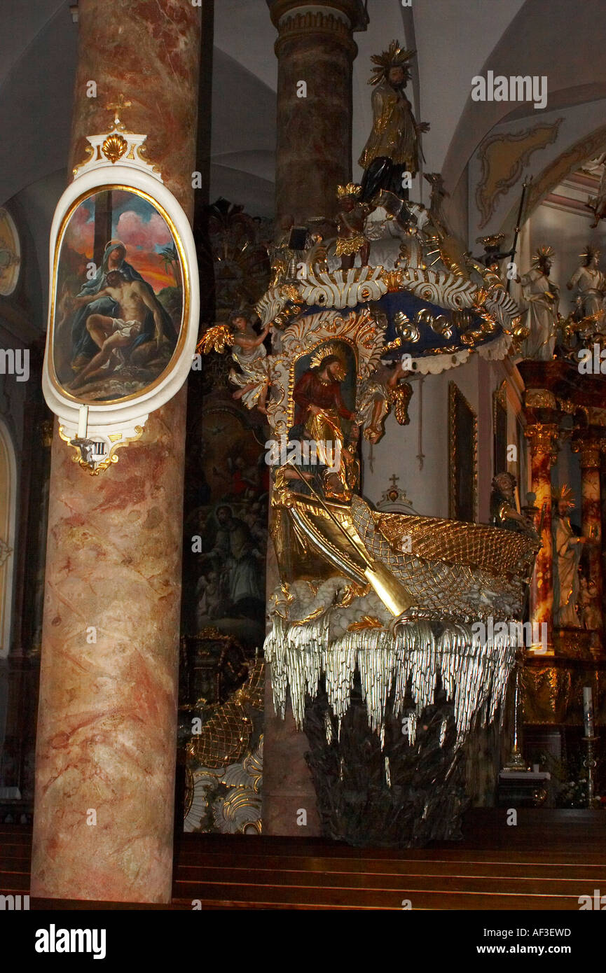 Pulpit flowers in church hi-res stock photography and images - Alamy