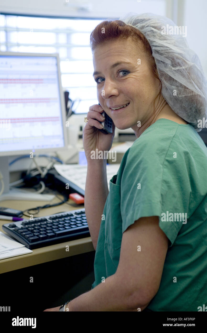 Sick phoning work hi-res stock photography and images - Alamy