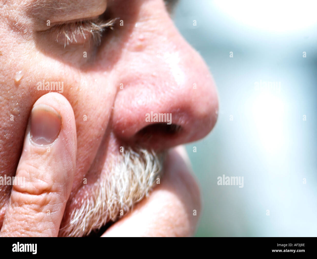 Man Choking Hand Across Face Stock Photo - Alamy