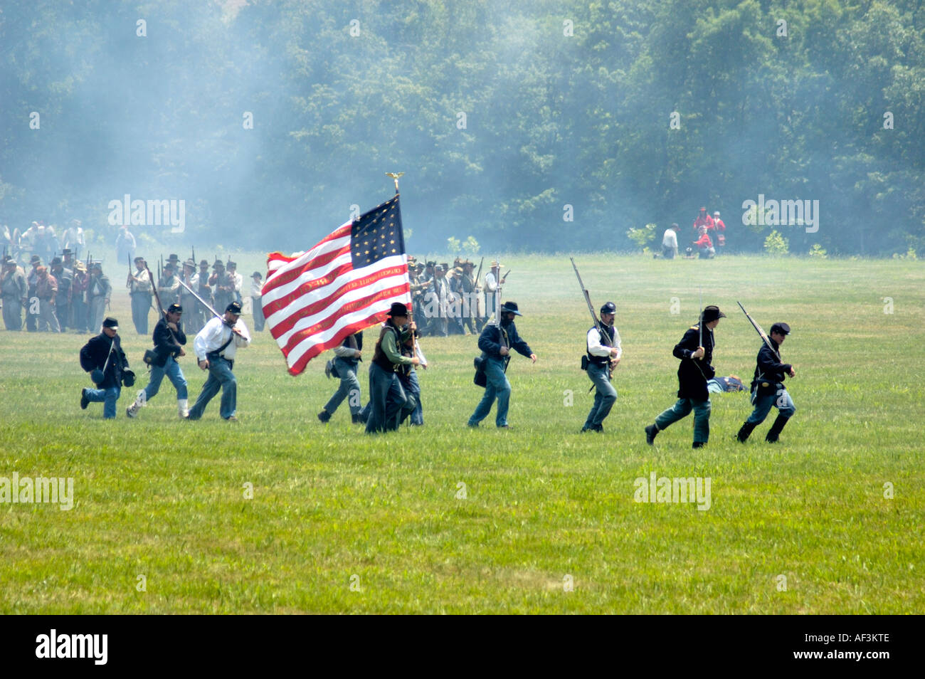 American civil war union soldiers raid hi-res stock photography and ...