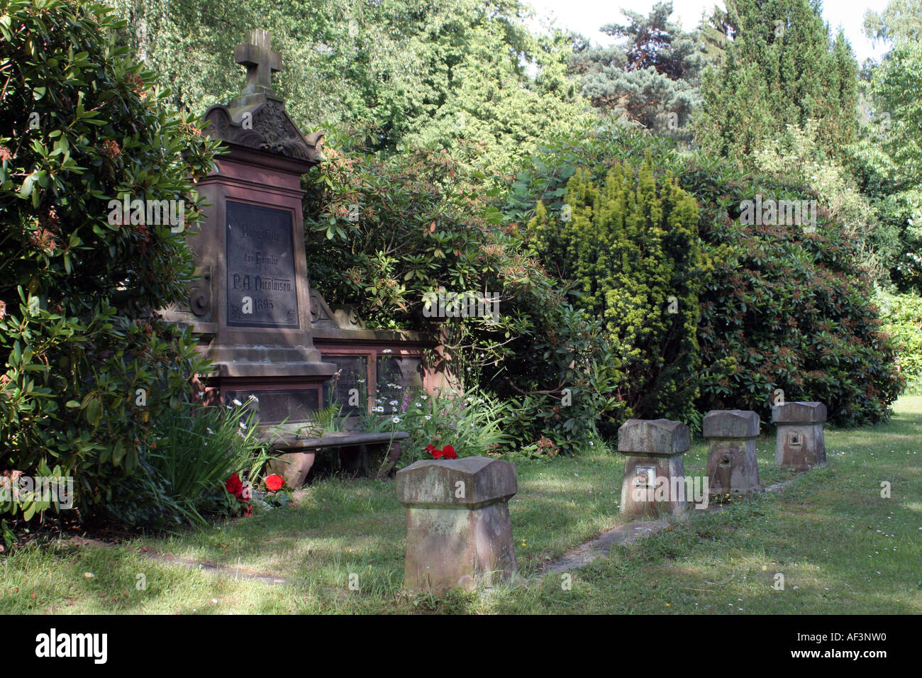 Biggest cemetery in the world hi-res stock photography and images - Alamy