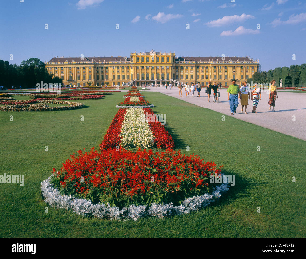 Vienna Austria Schonbrunn Palace and gardens Stock Photo - Alamy