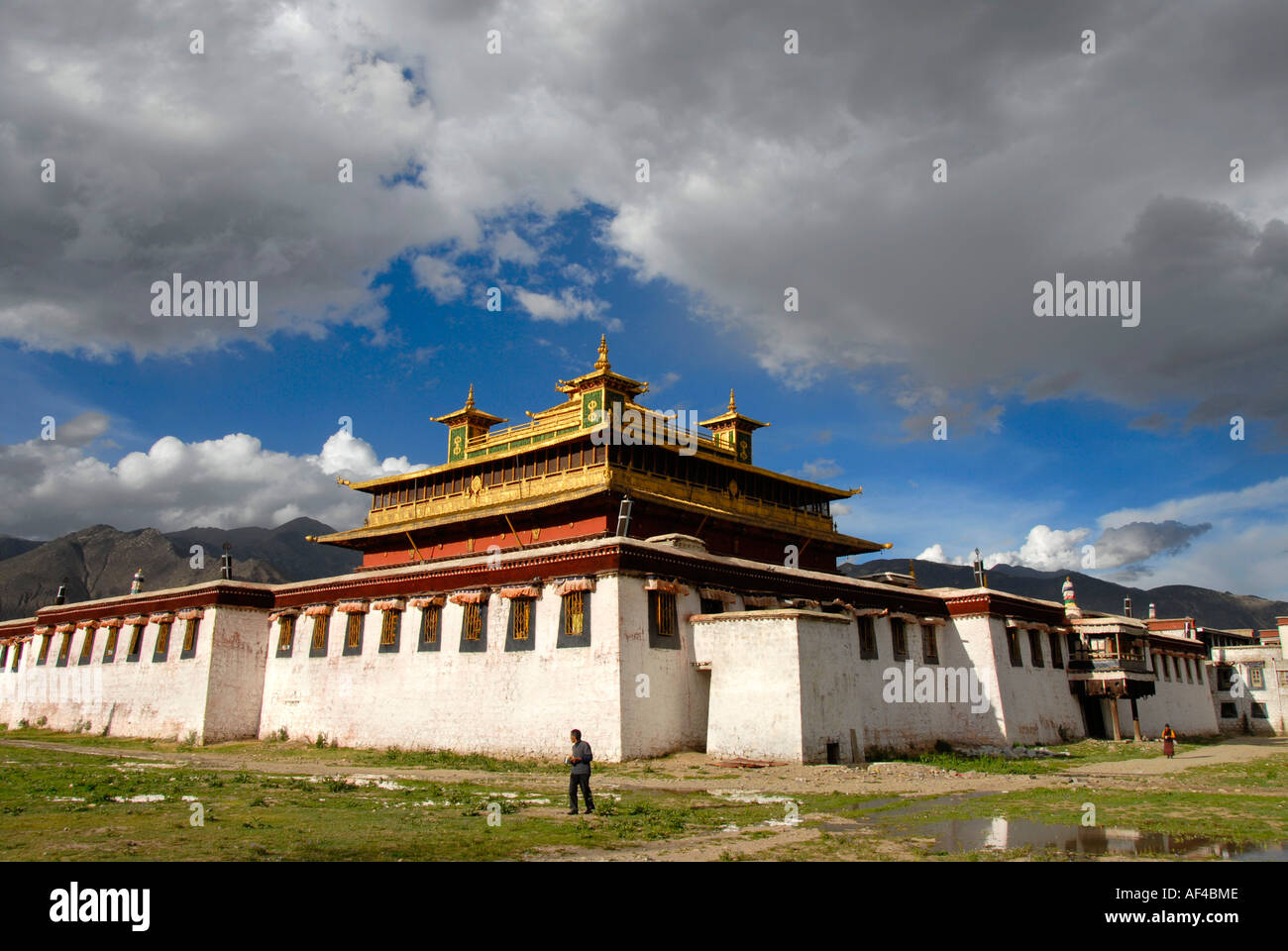 Utse temple samye monastery samye hi-res stock photography and images ...