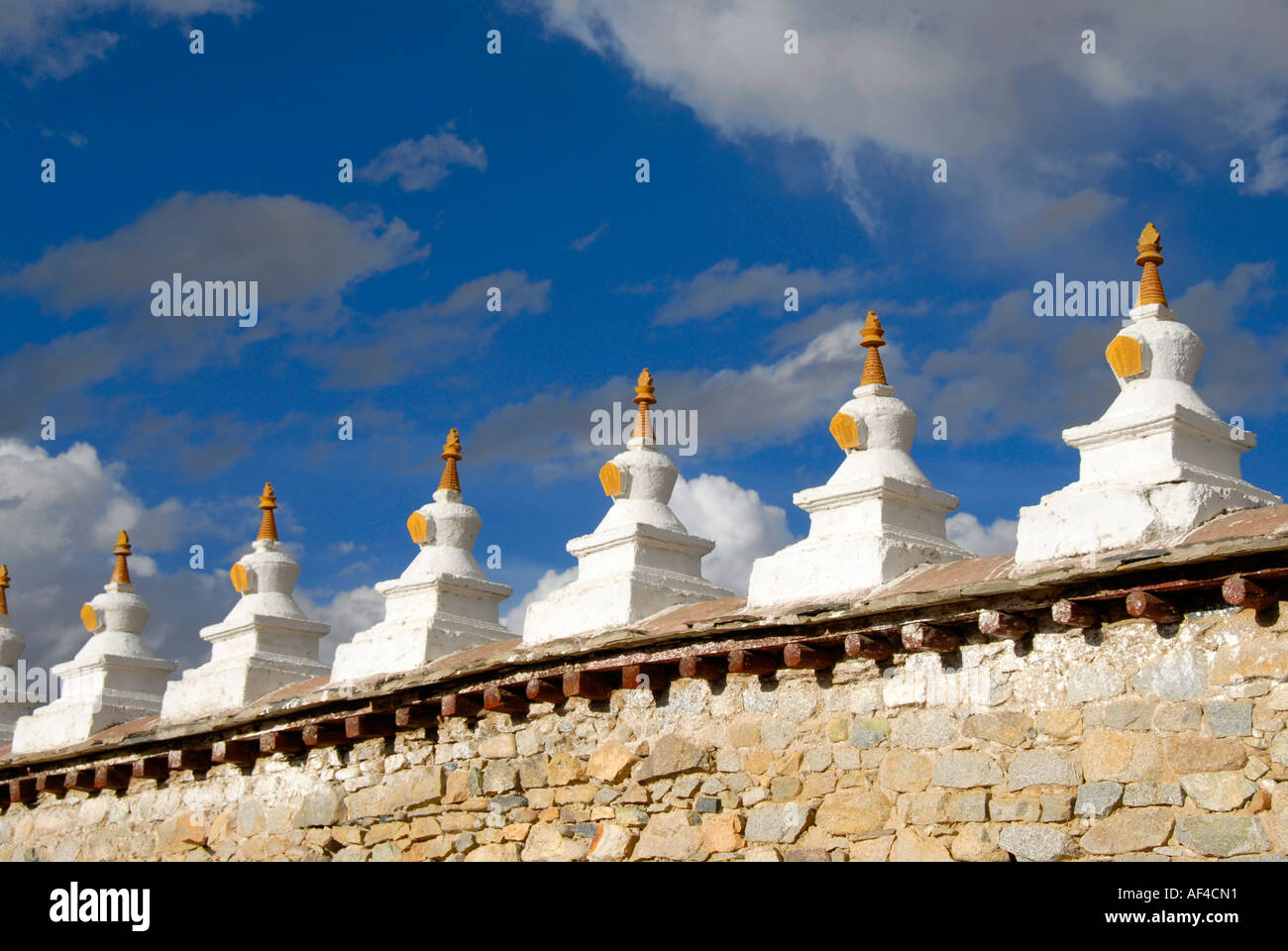 White turrets hi-res stock photography and images - Alamy