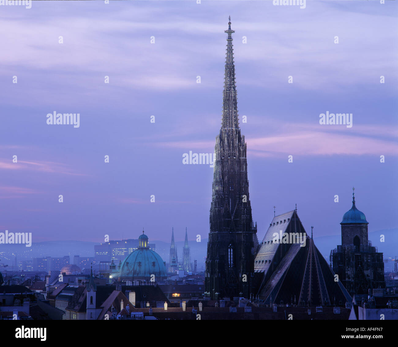 Towers stephansdom vienna austria hi-res stock photography and images ...