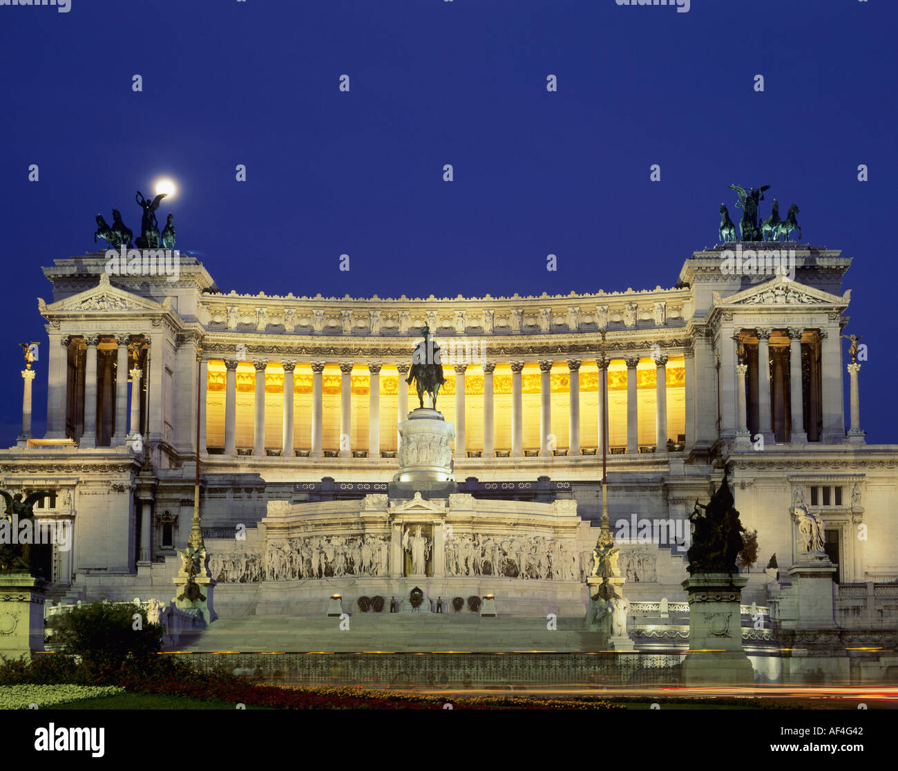 Victor Emmanuel Monument Rome Italy Stock Photo - Alamy