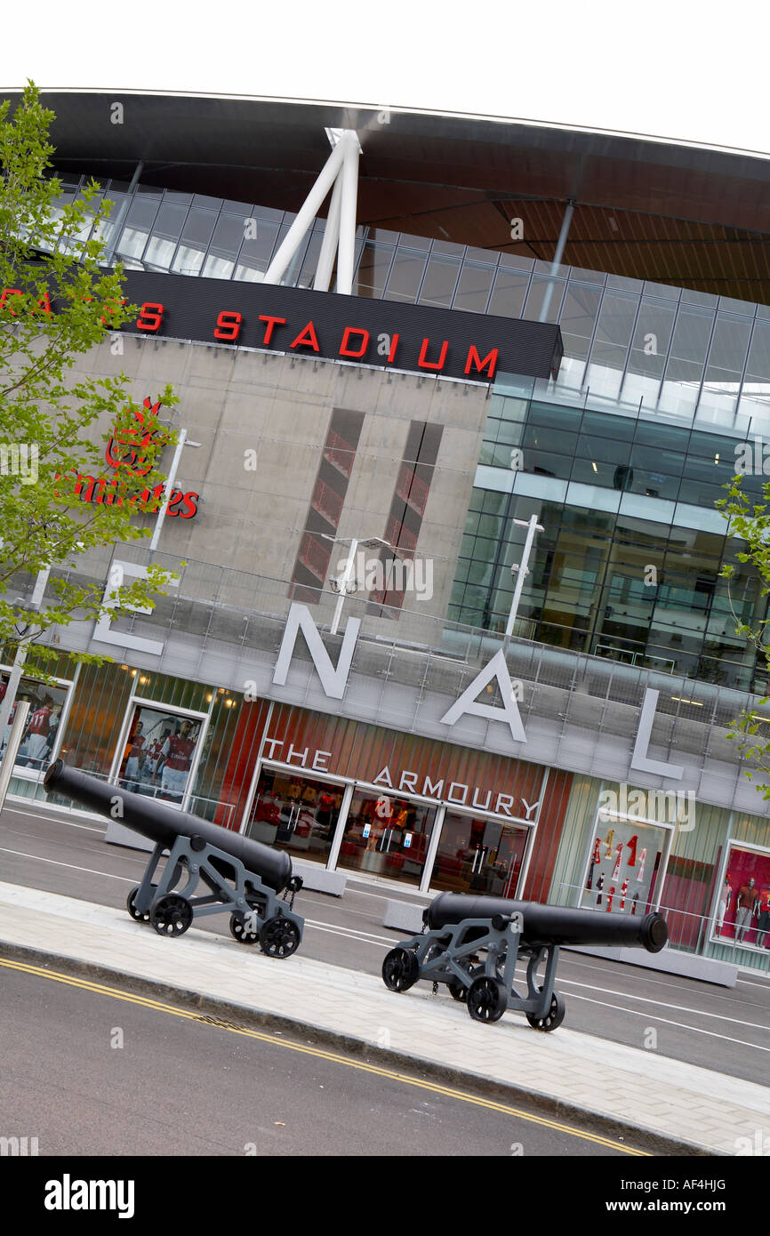 ARSENAL ARMOURY EMIRATES FOOTBALL STADIUM, LONDON, ENGLAND, UK Stock ...