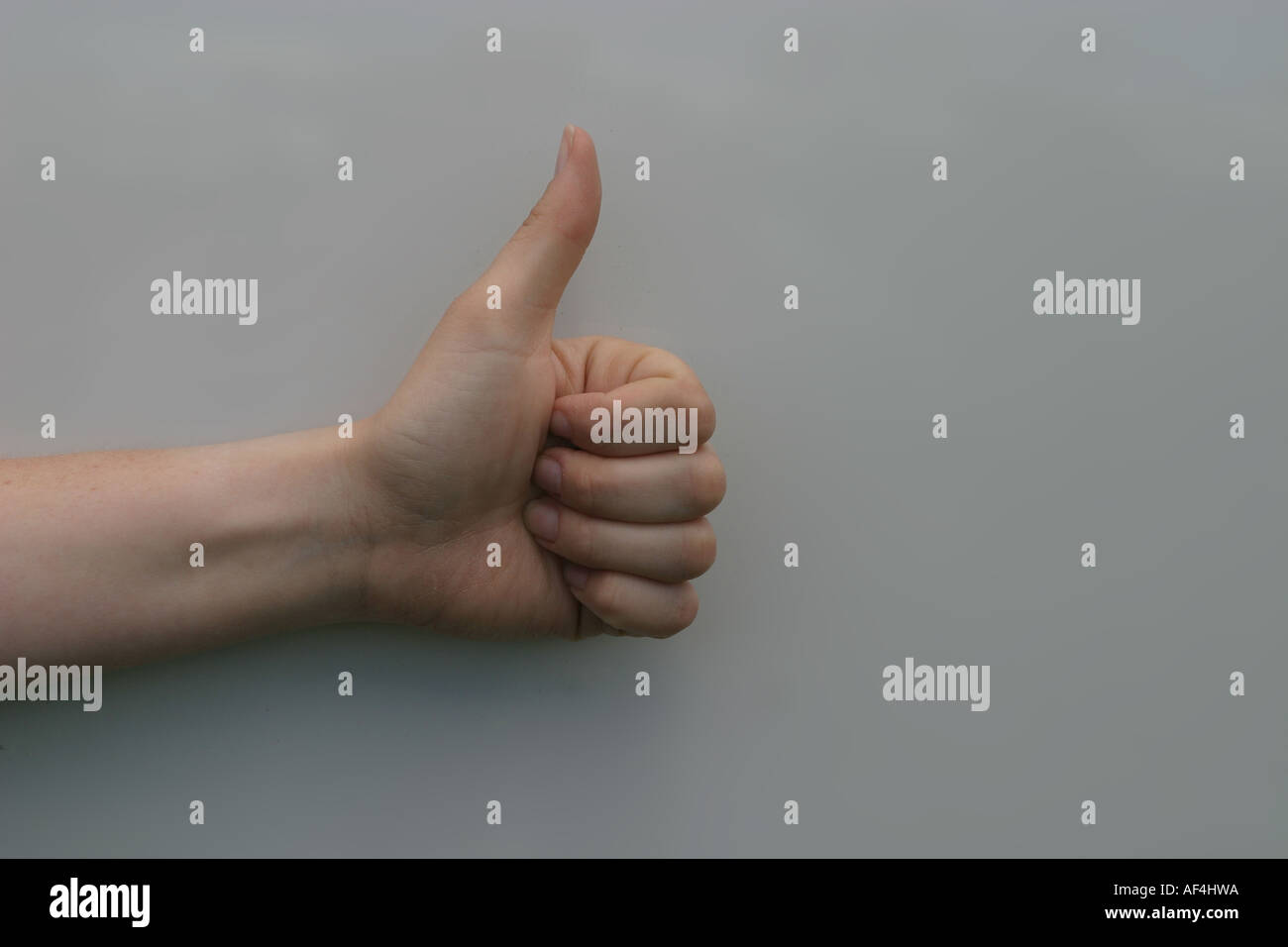 Approval signals hi-res stock photography and images - Alamy