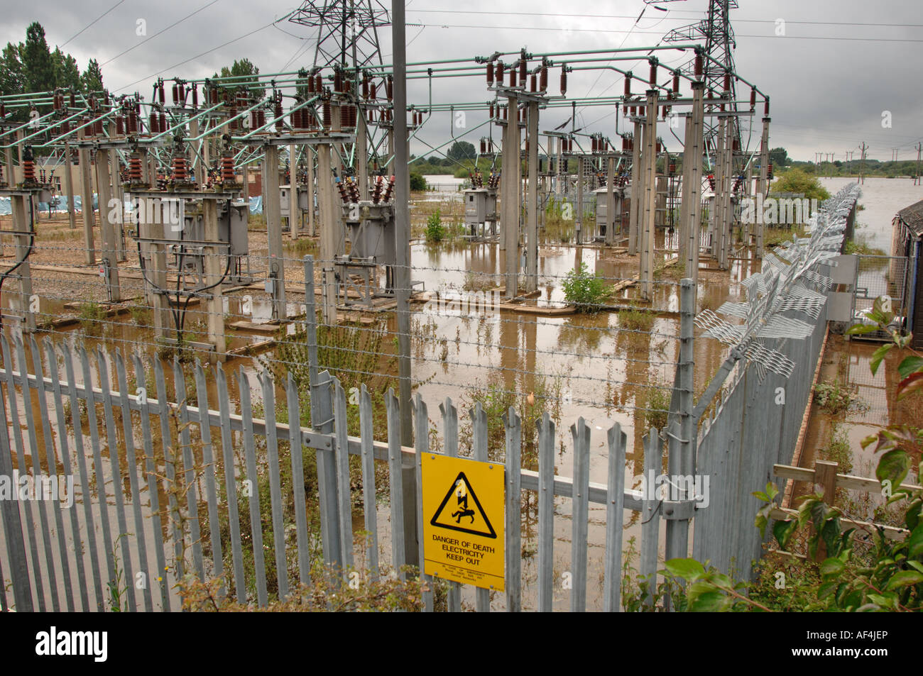 Electricity pylons flooding hi-res stock photography and images - Alamy